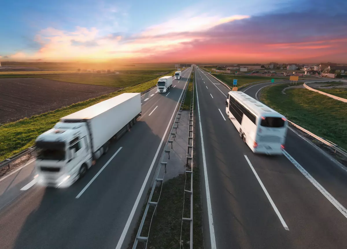 Luftkompressoren für LKW und Busse | Voith