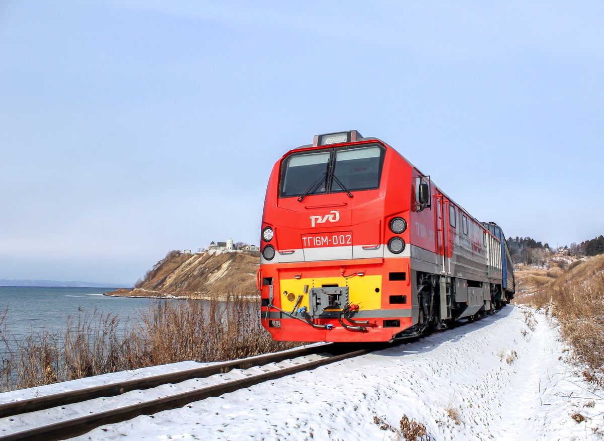 Automatic and turbo transmissions for rail vehicles | Voith